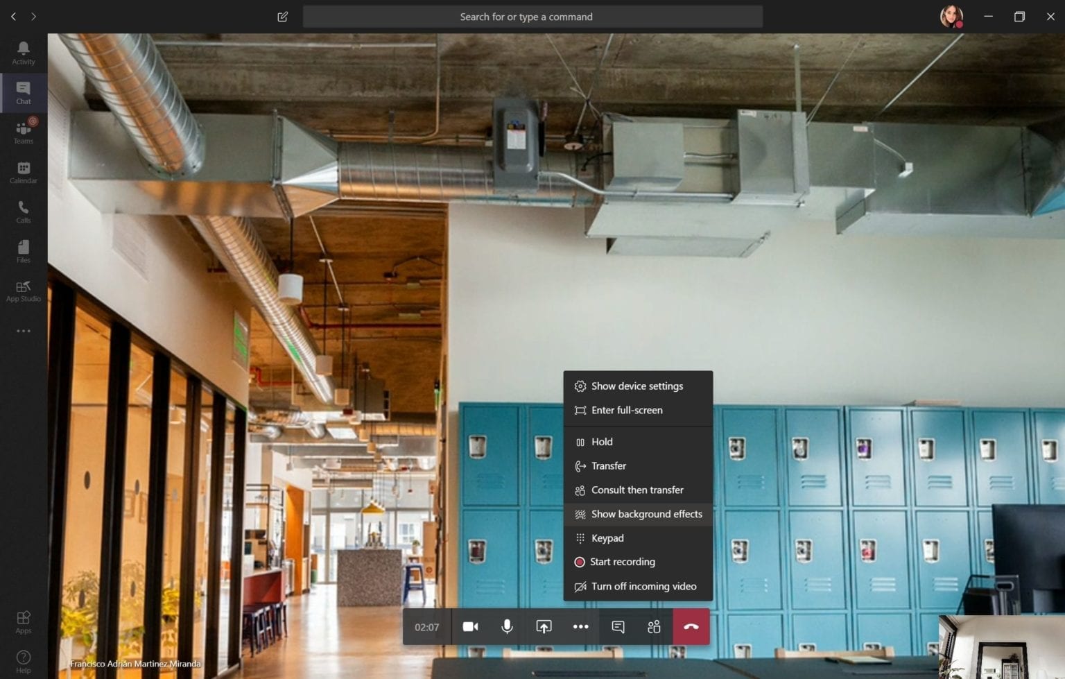 How to put a background on Microsoft Teams